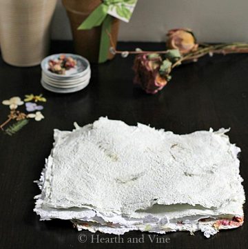 How to Make Handmade Paper with Dried Flowers Added In