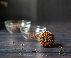 How to Make Pomander Balls with Whole Spices