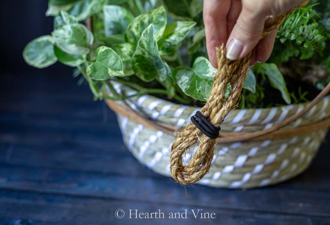 How to Make a Hanging Basket for Plants