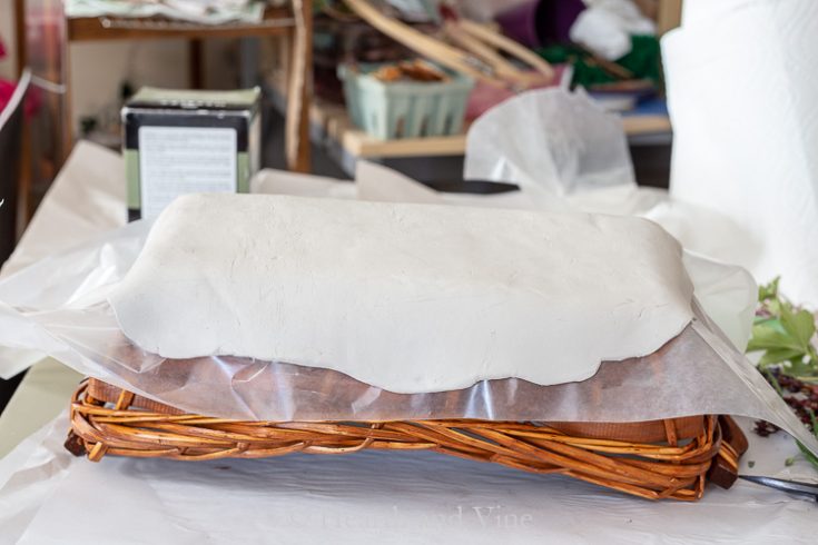 How to Make an Air Dry Clay Tray with Flowers from the Garden