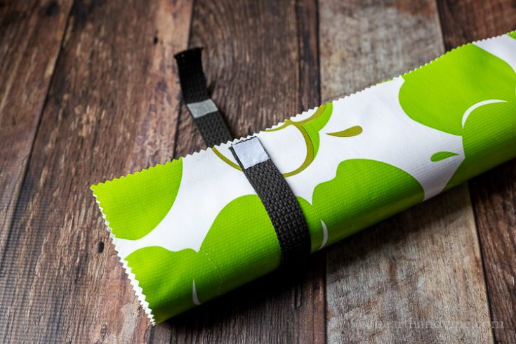 How to Make an Easy Vinyl Messy Mat