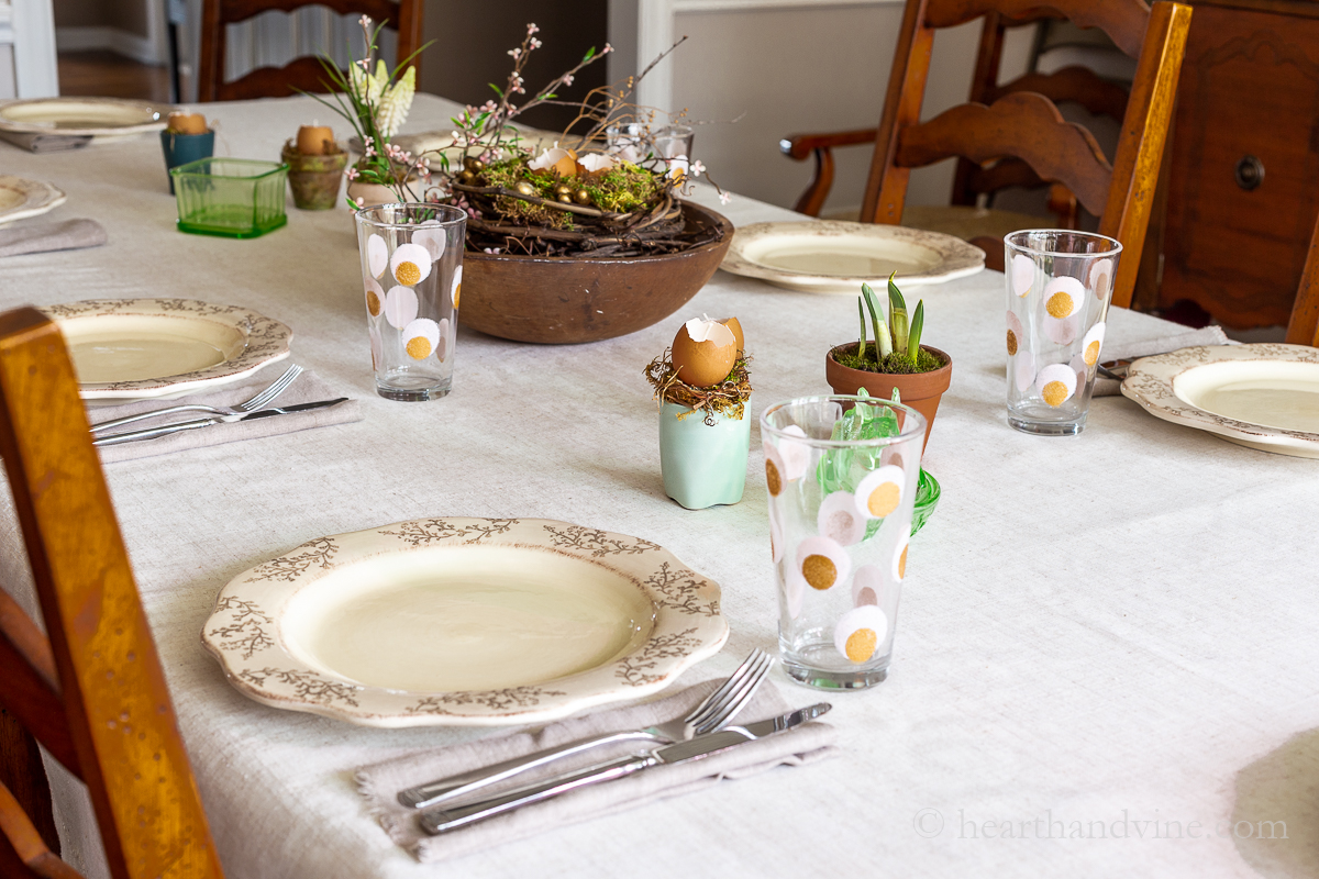 DIY Easter Table Centerpiece with Touches of Spring