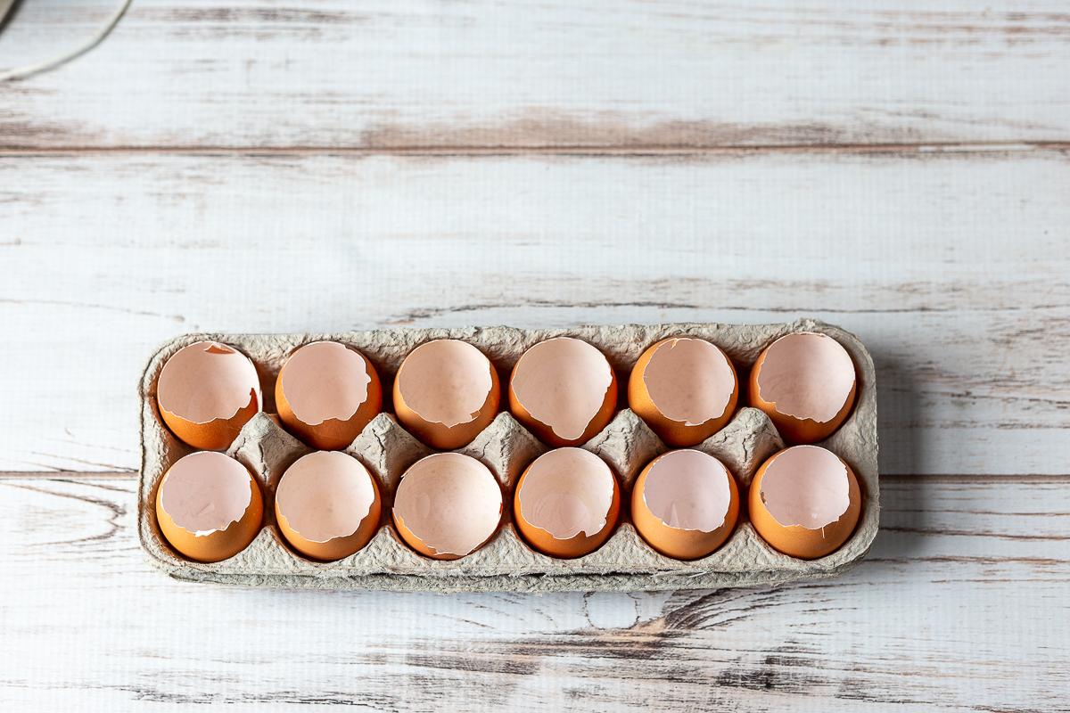 DIY Eggshell Candles - Adding Natural Spring Decorations to Your Home