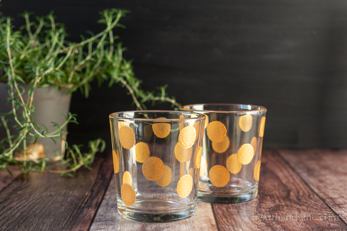 DIY Painted Glasses - An Easy Way to Dress up The Table