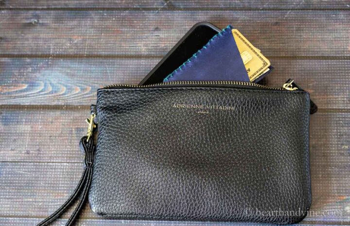 How to Make Card Holder to Fit in a Small Purse | Hearth and Vine