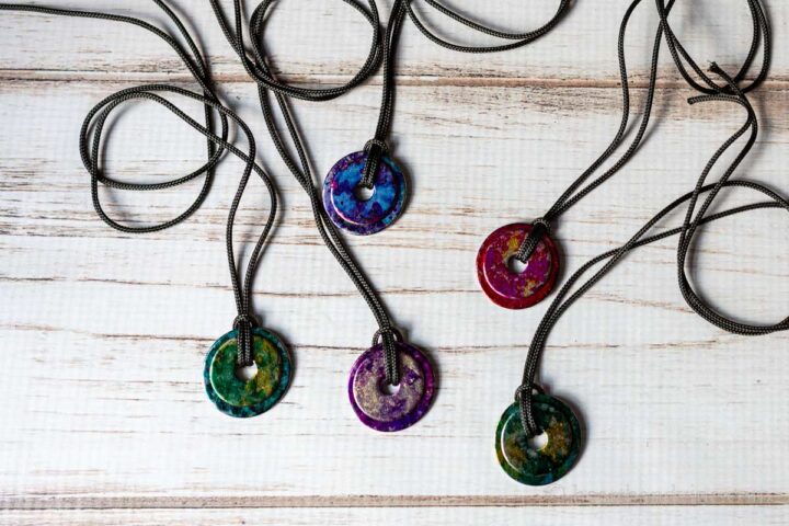 Alcohol Ink Washer Necklace Tutorial | Hearth and Vine