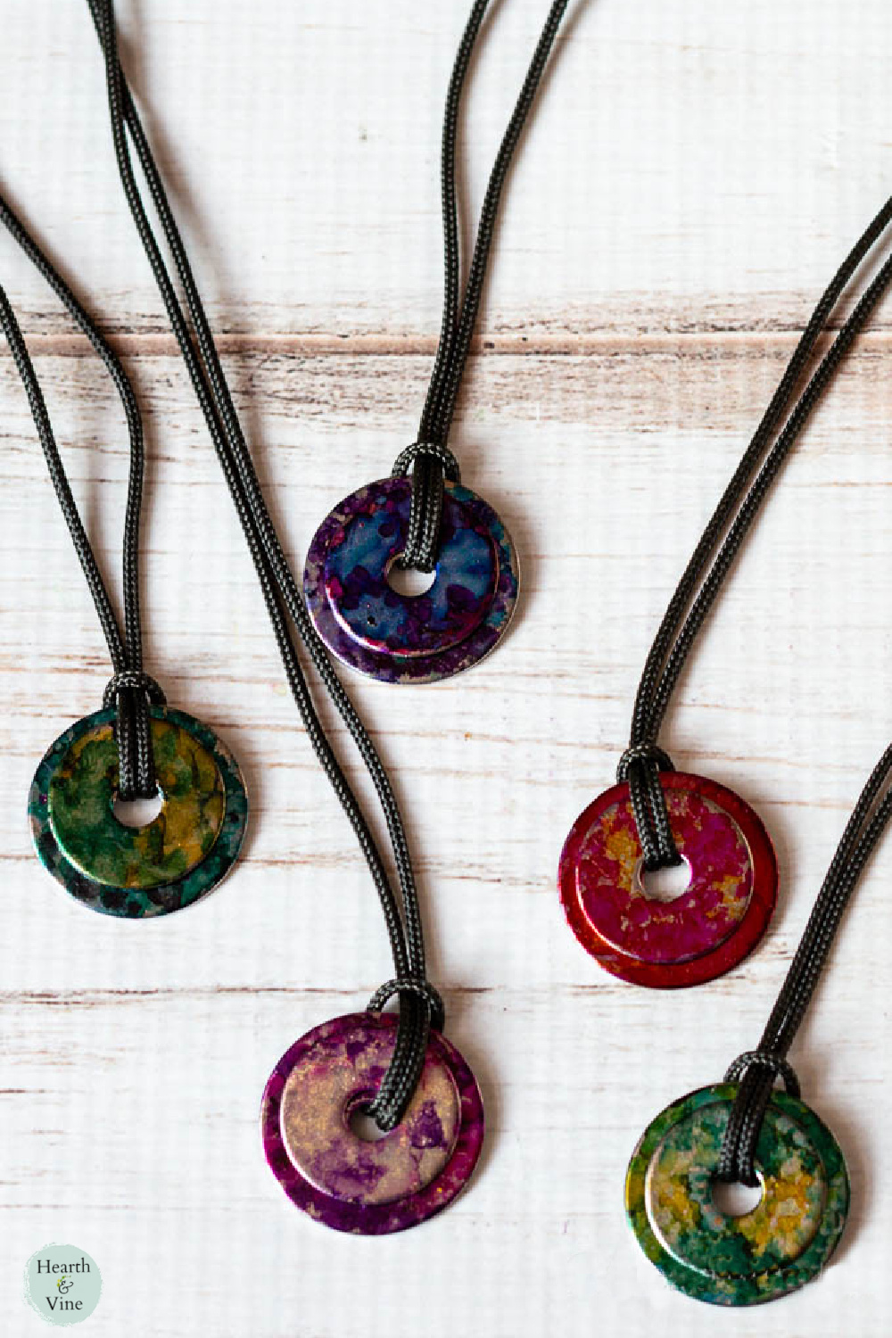 Alcohol Ink Washer Necklace Tutorial | Hearth and Vine