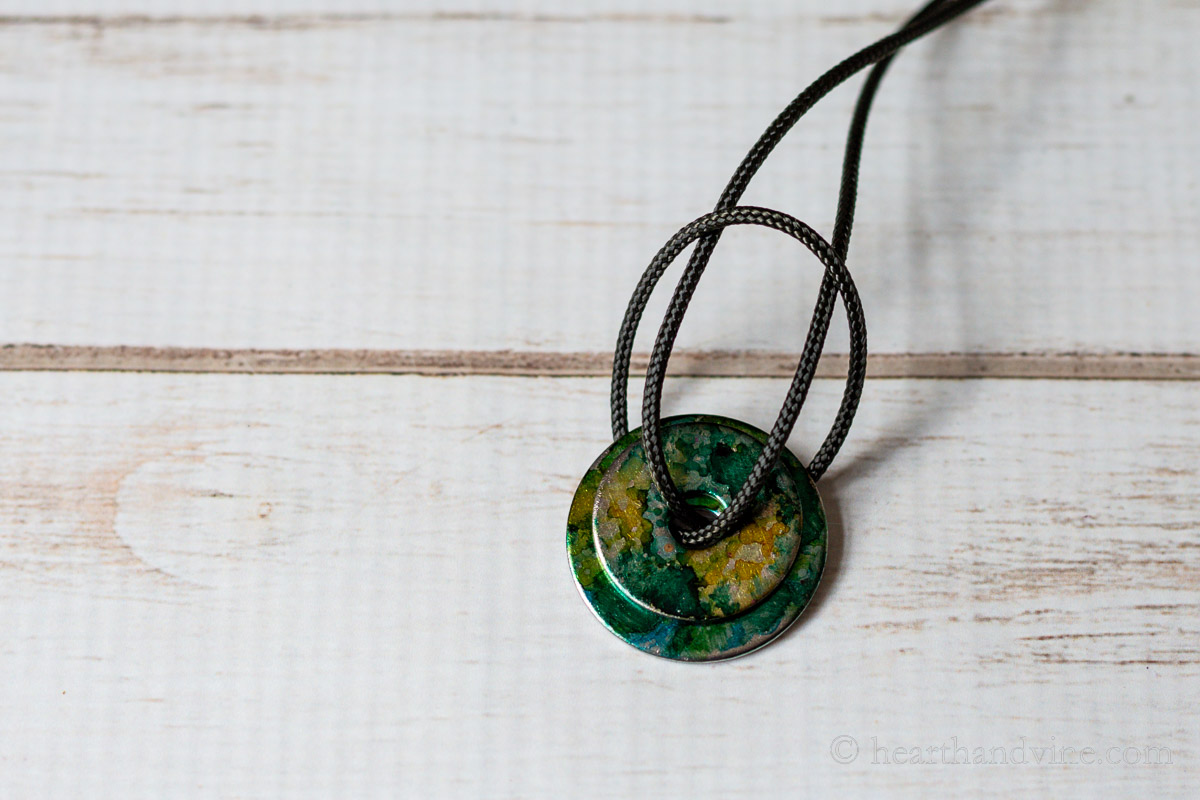 Alcohol Ink Washer Necklace Tutorial | Hearth and Vine