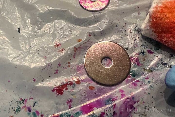 Alcohol Ink Washer Necklace Tutorial | Hearth and Vine