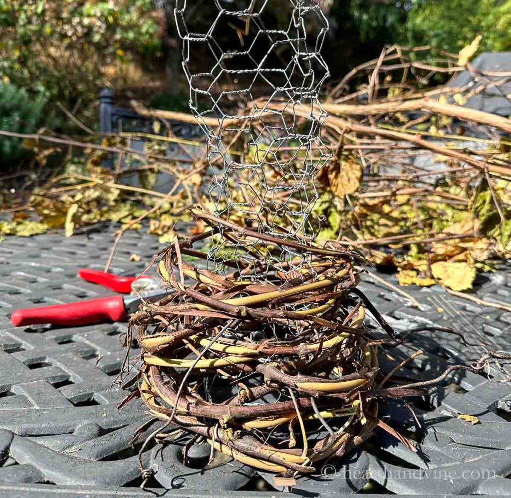 How to Make a Grapevine Tree for Christmas | Hearth and Vine