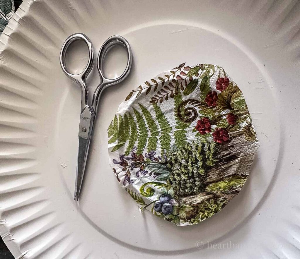 Decoupaged Tin Can Storage Tutorial 6484