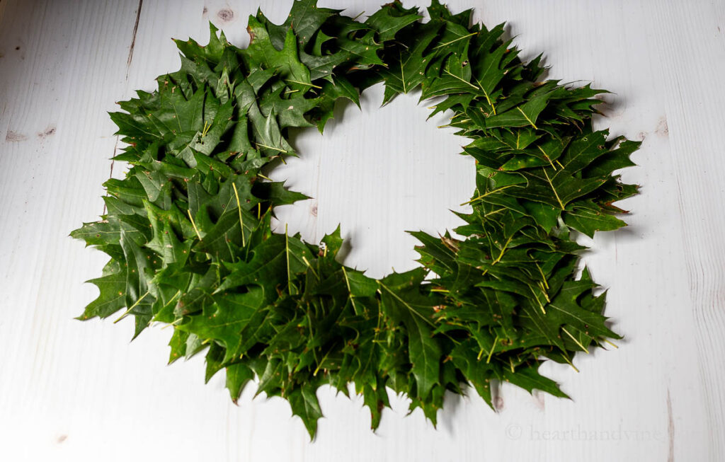 DIY Oak Leaf Wreath with Real Oak Leaves