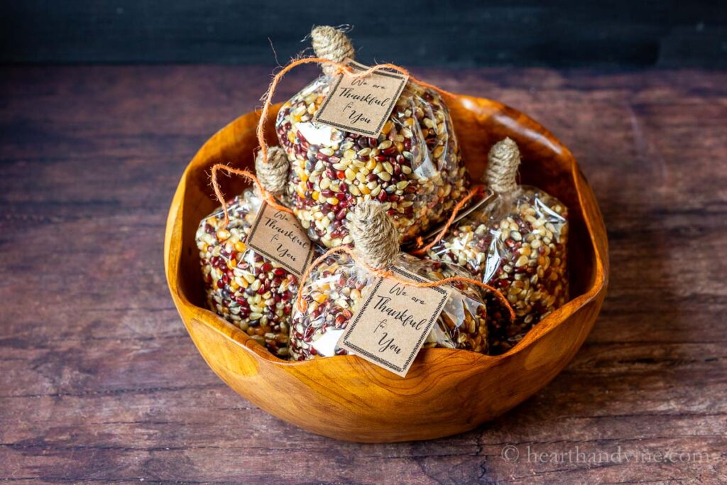 DIY Thanksgiving Favors to Decorate Your Holiday Table